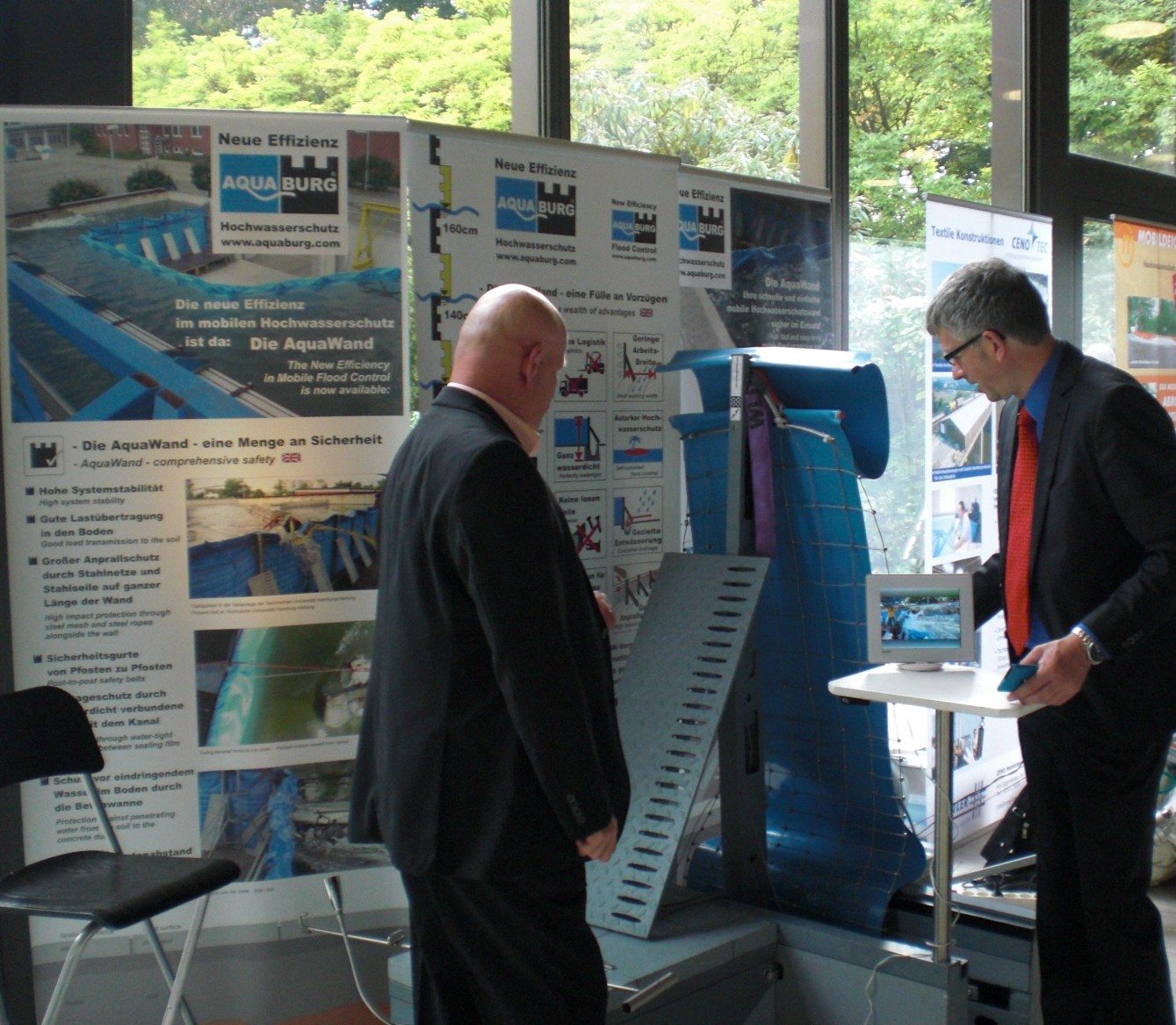 Messe | Linz (A): Mobiler Hochwasserschutz – Planung-Bau-Betrieb - AQUABURG